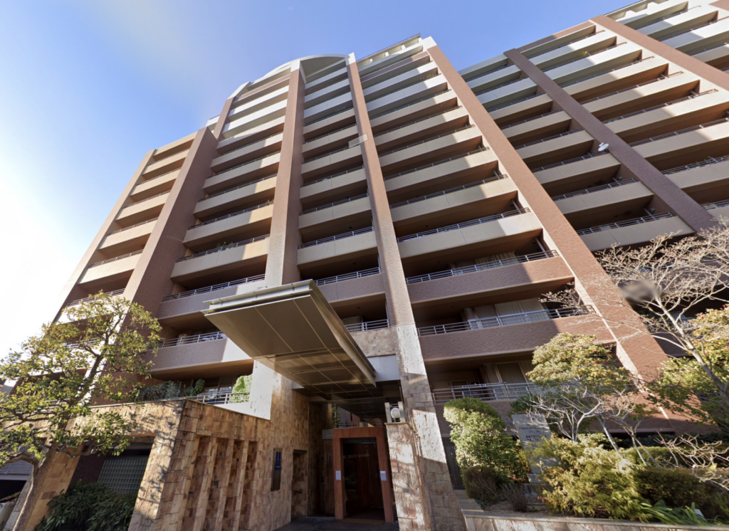 5LDK 171.22 sqm apartment, double-height living room looking over the harbor with a roof terrace ...